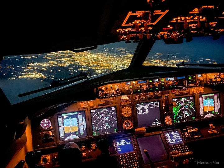 Βίντεο εξηγεί πως προσγειώνεις αεροπλάνο σε 20 βήματα - iefimerida.gr