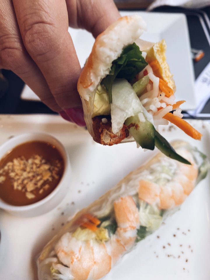 To μικρό μαγαζί-φαινόμενο στο Σύνταγμα που έκανε το βιετναμέζικο φαγητό τάση -Τι να δοκιμάσετε ...