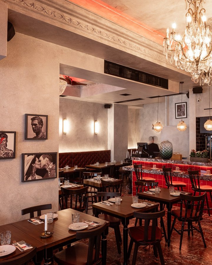 Ανανεώθηκε το viral εστιατόριο Spit Jack στο Σύνταγμα με τα γκουρμέ ...