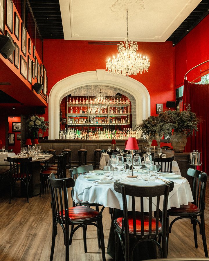 Lolita's: Το νέο κατακόκκινο ιταλικό εστιατόριο στο Ψυχικό με ...