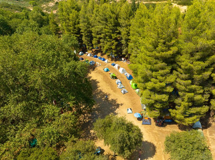 Κατασκήνωση στο βουνό με βουτιές σε λίμνες και ποτάμια -Τρία φεστιβάλ ...
