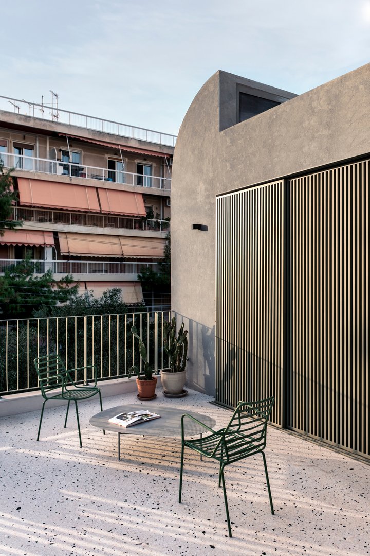 Μια μονοκατοικία του '60 στον Χολαργό, βγαλμένη από ελληνική ταινία, μεταμορφώθηκε σε ...