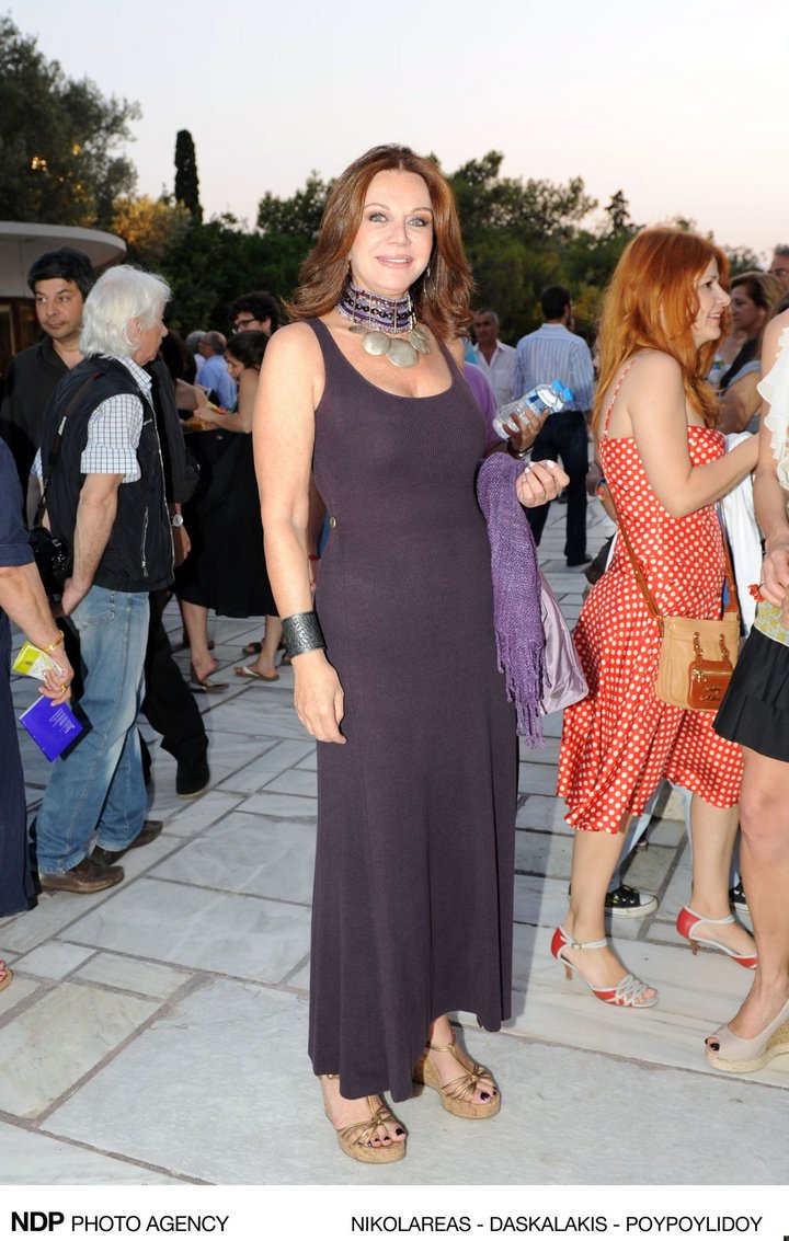 Αγάπη Πολίτη: Ποια είναι η γοητευτική μητέρα της Χρυσής Βαρδινογιάννη ...