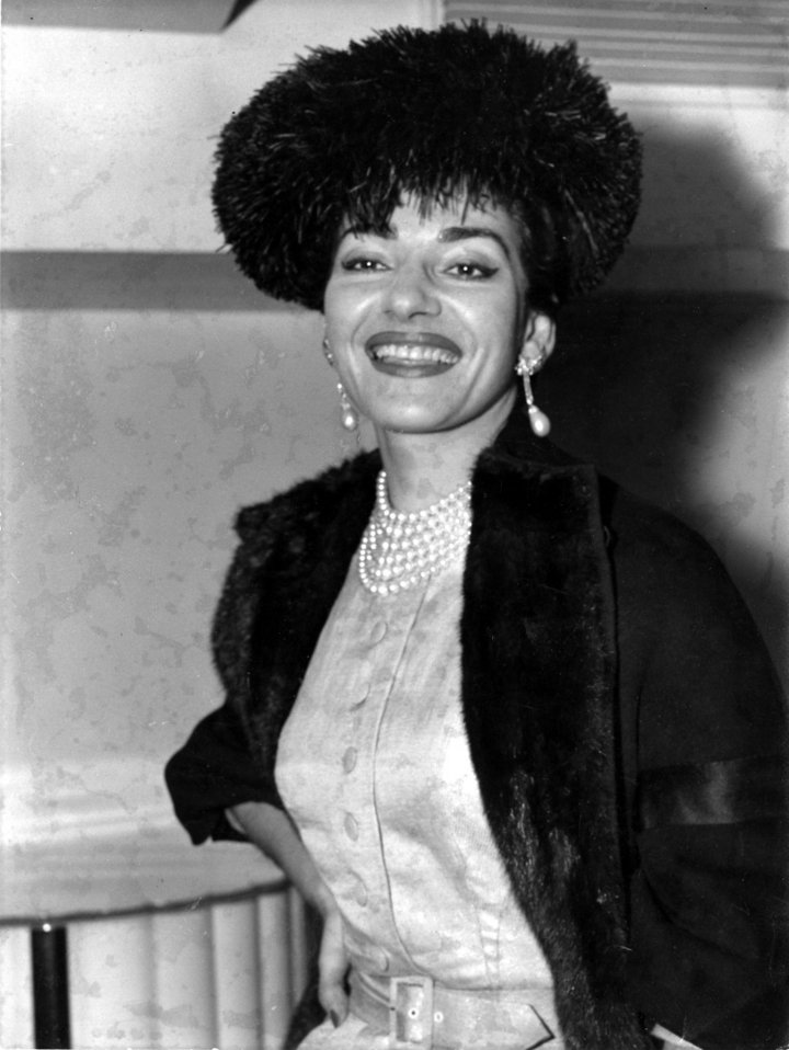 Εμπειρία! Το ολόγραμμα της Μαρίας Κάλλας δίνει συναυλία στην Αθήνα ...