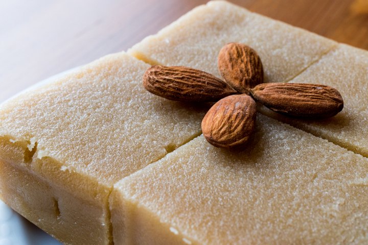Καθαρά Δευτέρα: 5 συνταγές για γλυκά -Χαλβάς και 4 ακόμη νηστίσιμα ...