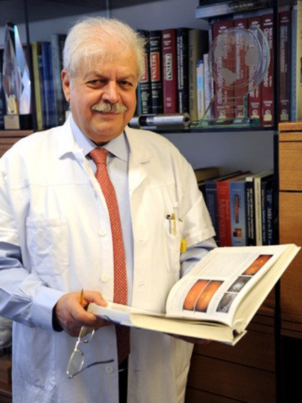 Ο Έλληνας κορυφαίος οφθαλμίατρος -Είναι ανάμεσα στους 100 top του ...