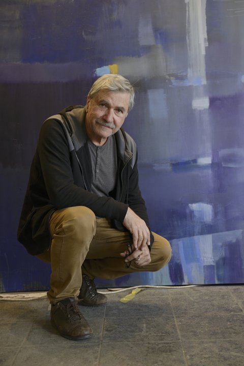 Οι εντυπωσιακοί πίνακες των 2 μέτρων του Γιάννη Αδαμάκου στη γκαλερί ...