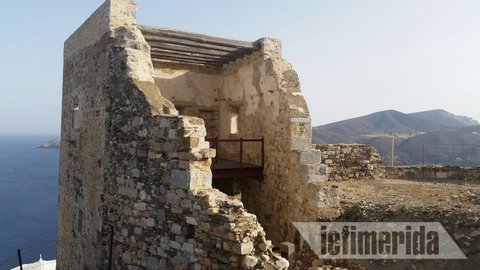 Αυτή η νέα γυναίκα είναι η τελευταία φύλακας του κάστρου της ...