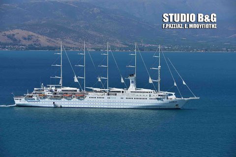 Εντυπωσιακές εικόνες: Στο Ναύπλιο το μεγαλύτερο ιστιοφόρο ...