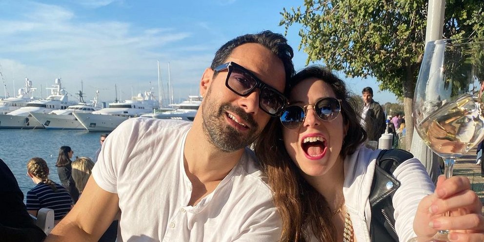 Η αδερφή του Σάκη Τανιμανίδη, Κασσιανή, με τις δίδυμες ανιψιές της -Η ...