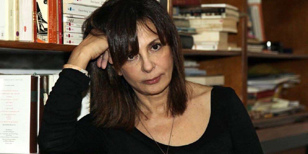 Έρση Σωτηροπούλου: Ποια είναι η Ελληνίδα συγγραφέας που διεκδικεί το ...