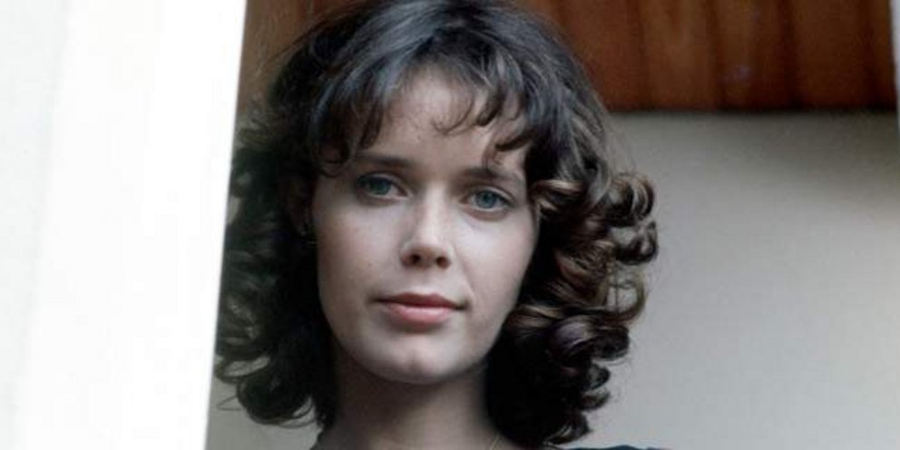 Σύλβια Κριστέλ: To κορίτσι που κάπνιζε άφιλτρα από τα 11, ξόδεψε τα ...