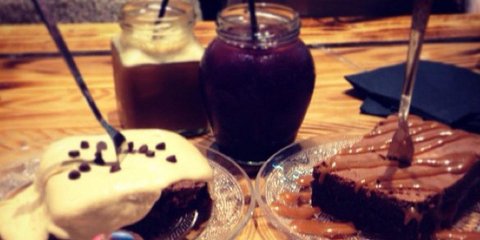 Cap Cap: Γιατί αυτό το παιχνιδιάρικο ζαχαροπλαστείο στο Αιγάλεω ...