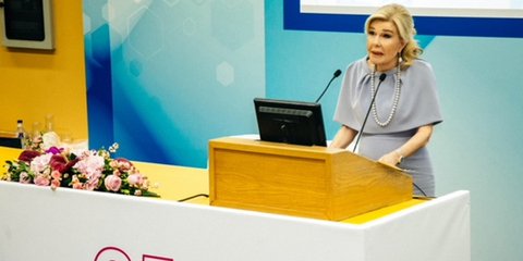 Βράβευση της Μαριάννας Β. Βαρδινογιάννη από το Νοσοκομείο Παίδων «Η ...