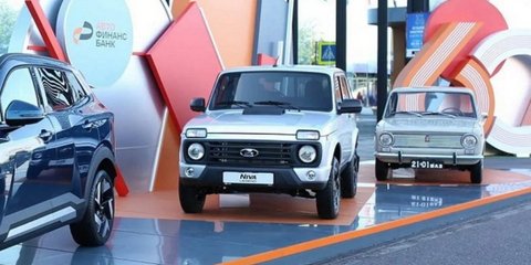 Το Lada Niva ζει: Επιστρέφει ανανεωμένο με αερόσακο και οθόνη αφής ...