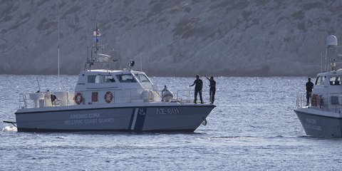 192 Migrants Rescued in Massive Operation South of Crete - iefimerida.gr