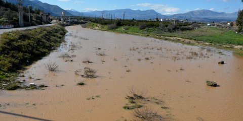 Πλημμύρισαν μέχρι και οι ξεροπόταμοι στο Αργος [εικόνες] - iefimerida.gr